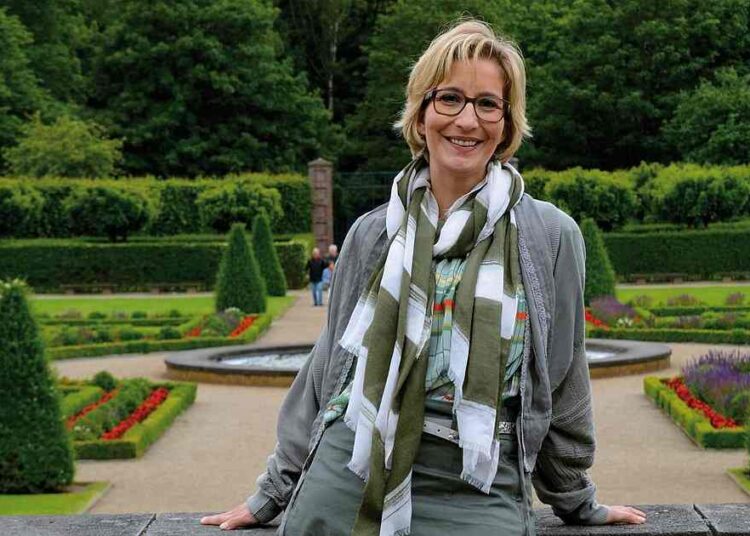 Claus Theo Gärtner biografisch: Was seine Karriere über ihn verrät